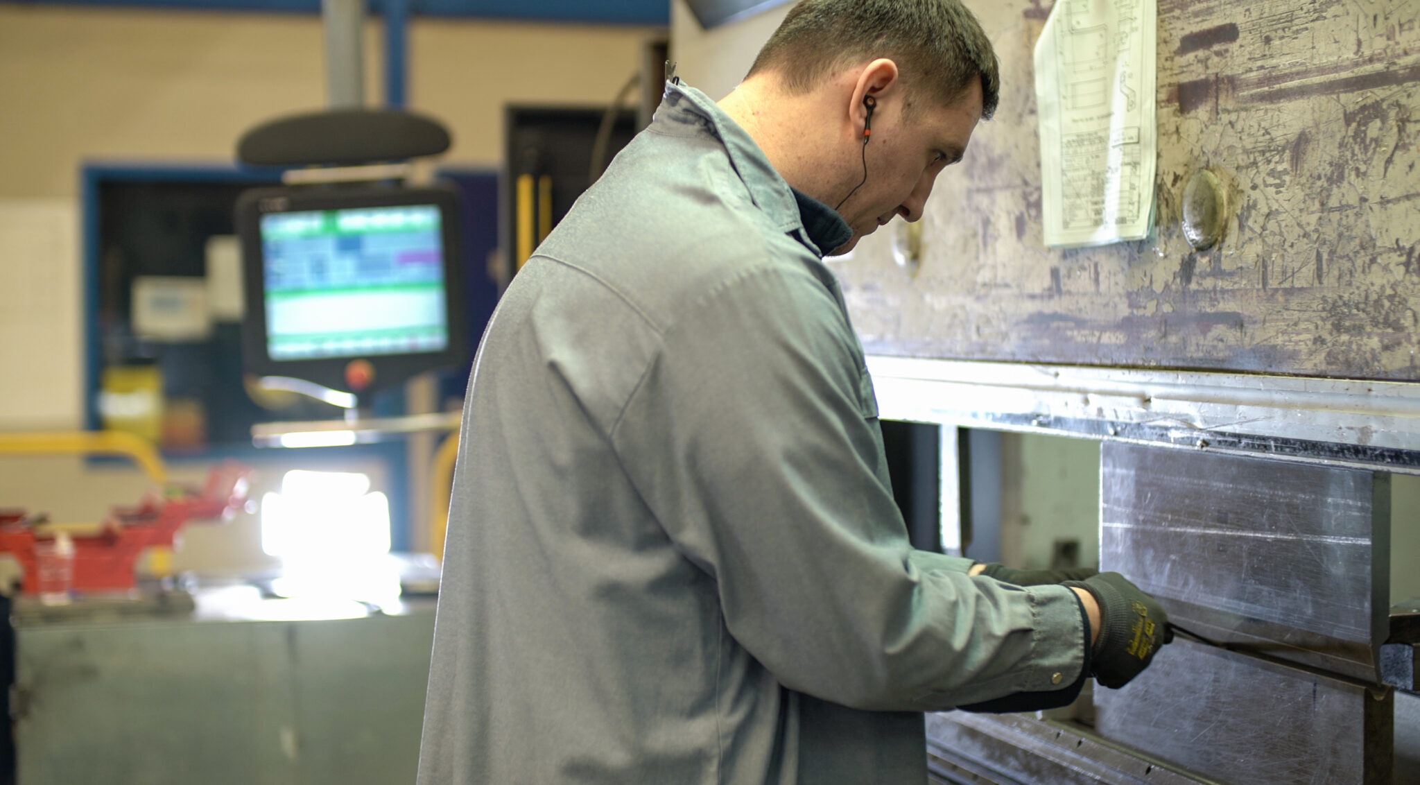 Pliage, robot de pliage & Tôlerie industrielle - Atibel