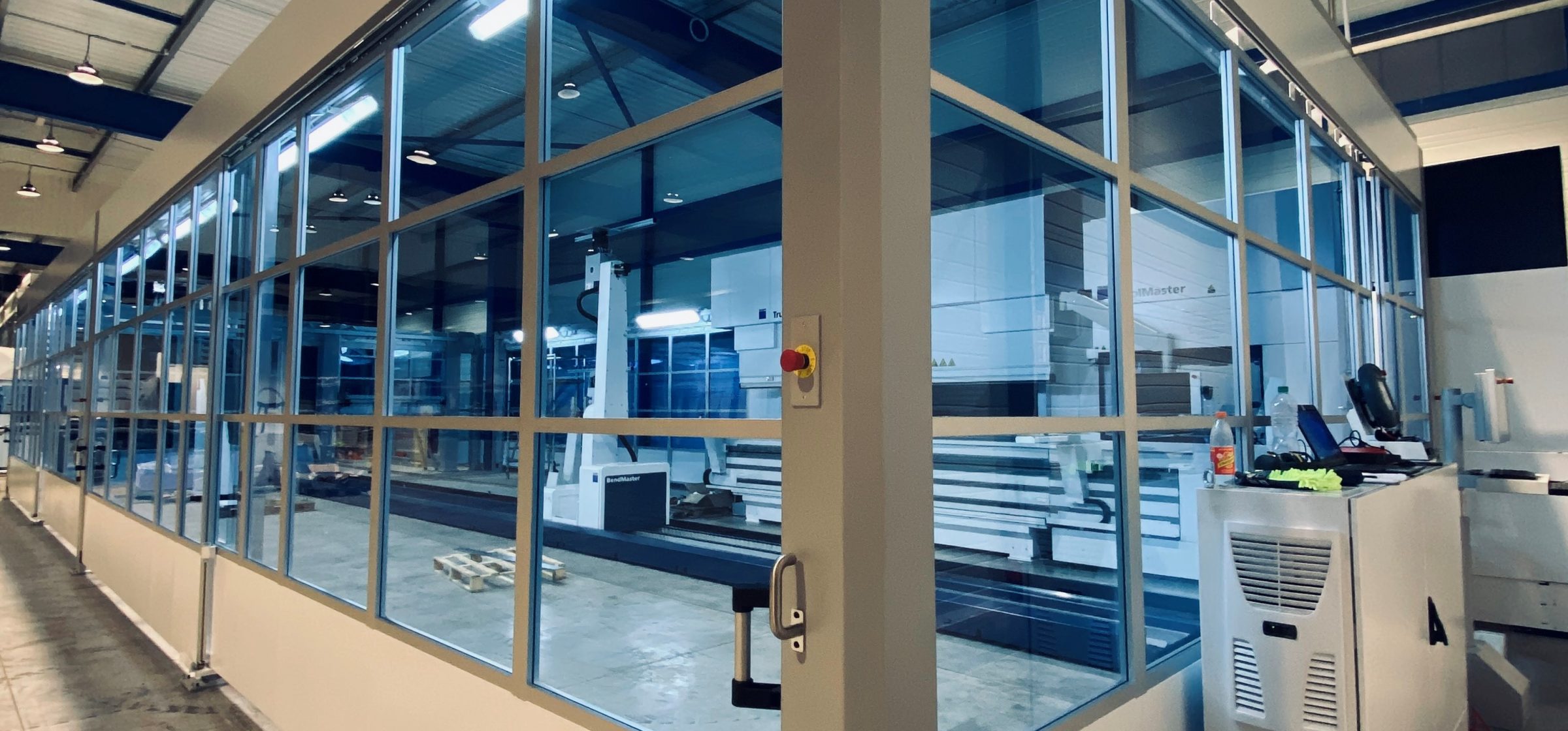 Pliage, robot de pliage & Tôlerie industrielle - Atibel